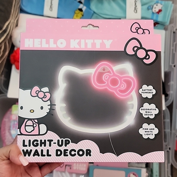 Hello Kitty | Design | Hello Kitty Light Up Wall Decor | Poshmark